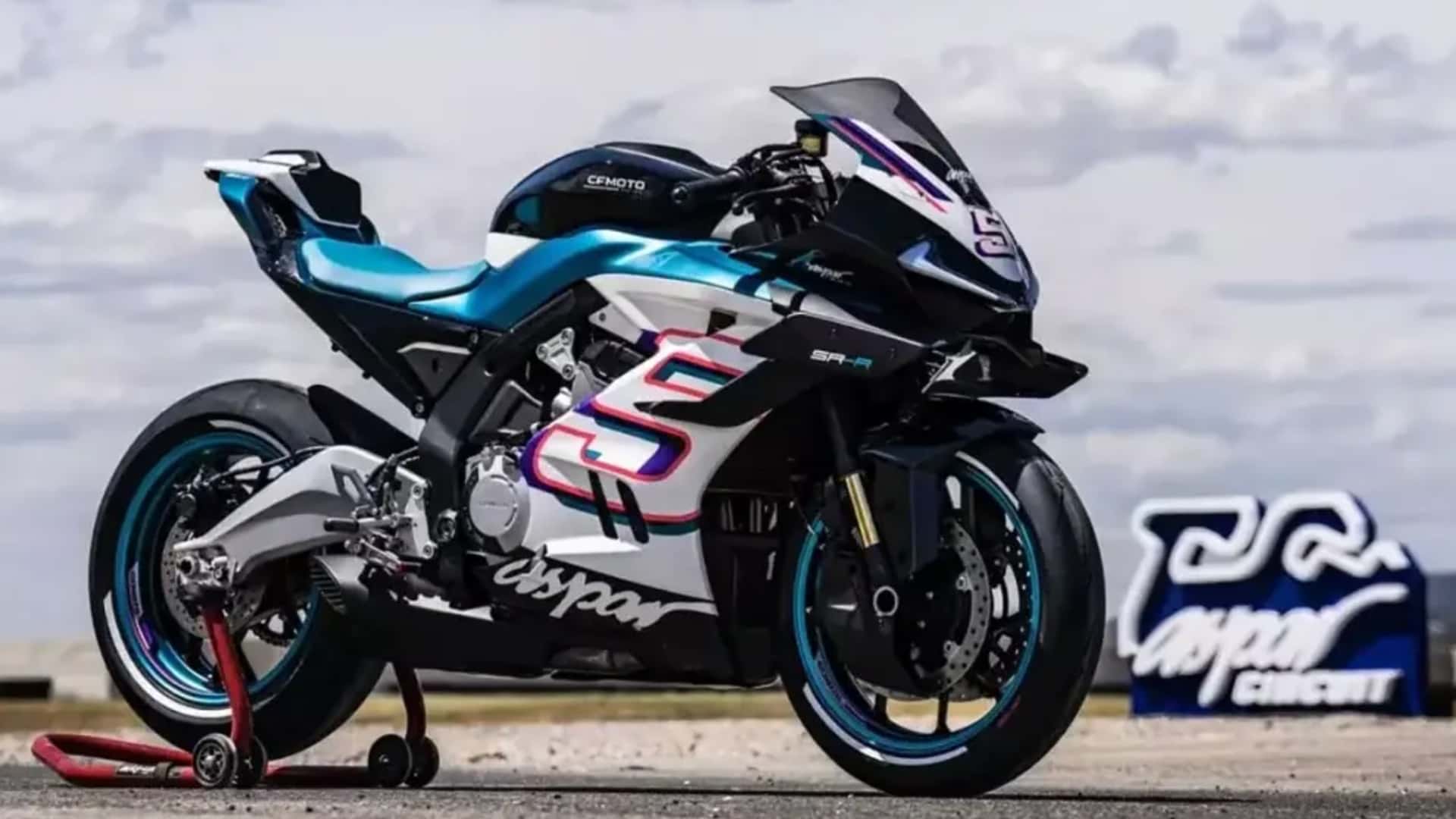 CFMoto Is Probably Debuting a 675 SR Sportbike Soon