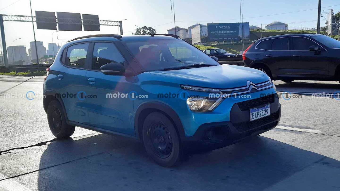 Flagra: Novo Citroën C3 2023 tem porte de Argo e aparece sem disfarces