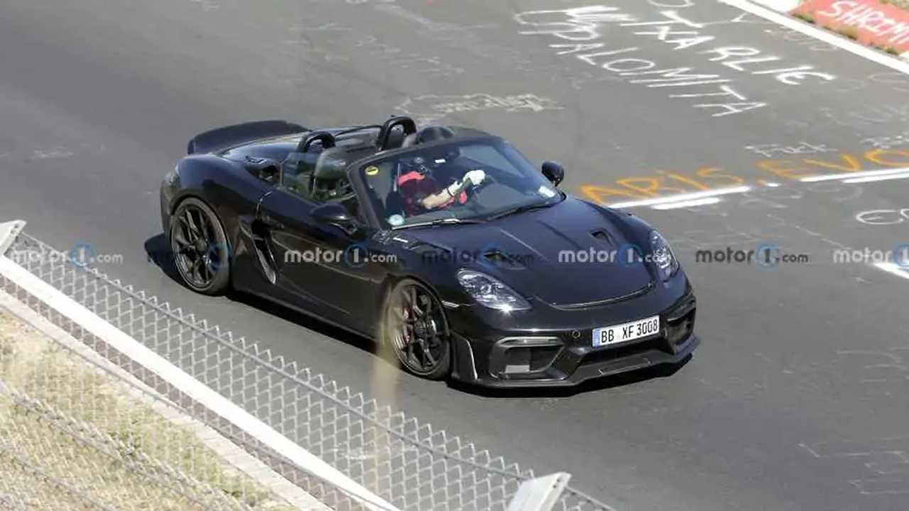 Porsche 718 Boxster Spyder RS'in casus fotoğraflarına bakıyoruz