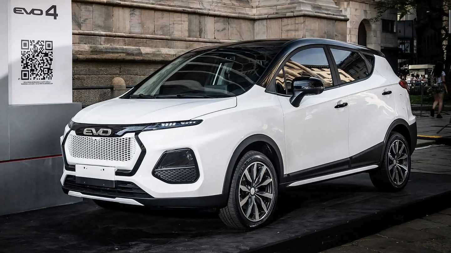 Tutte le auto della DR, il gruppo che dal Molise sfida i grandi dell'auto