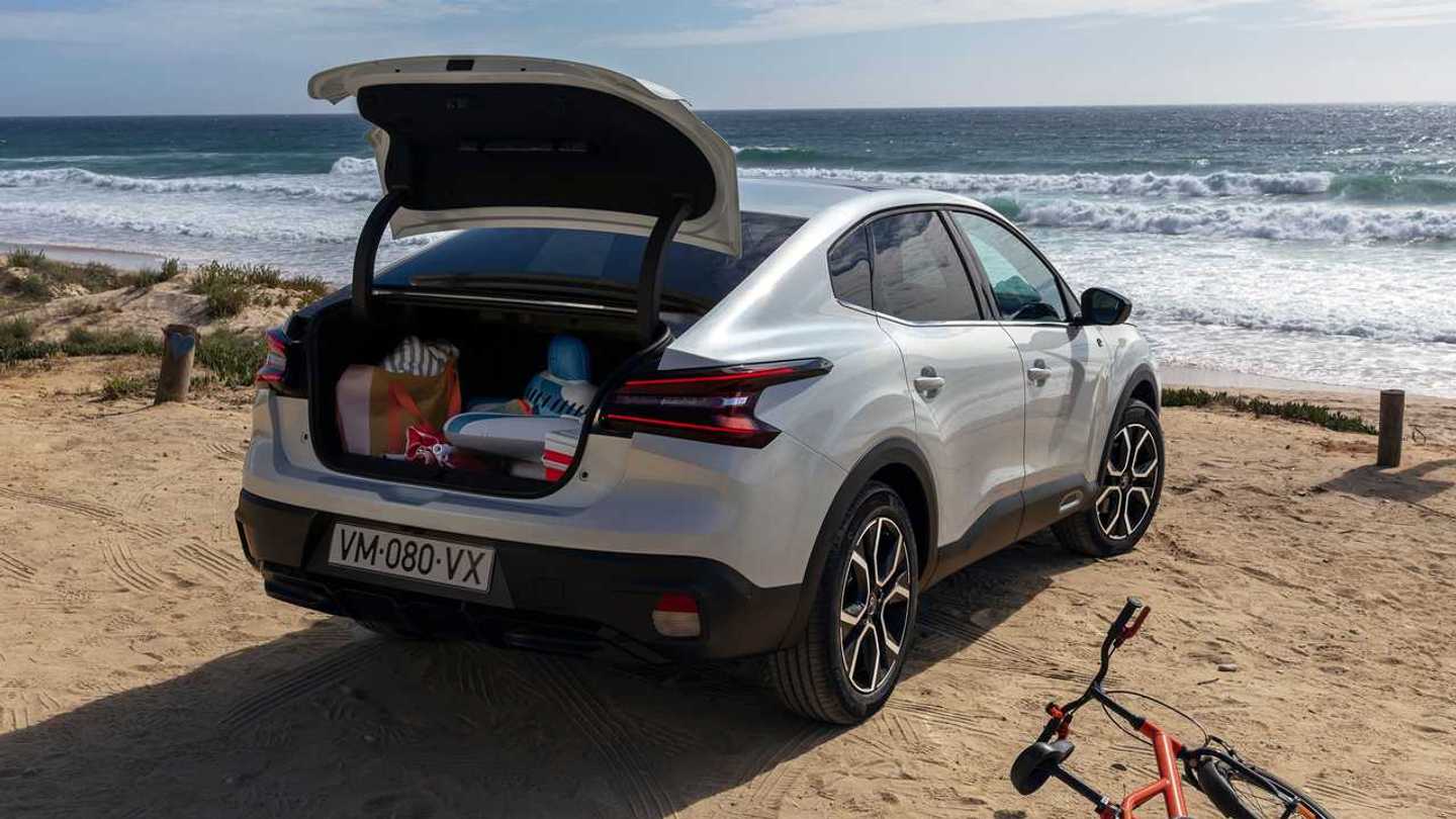 Citroen C4 X, il crossover coupé che punta alla praticità
