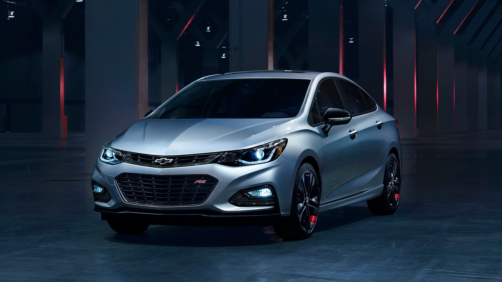 Chevrolet Cruze, Tracker e Equinox estreiam série especial Redline