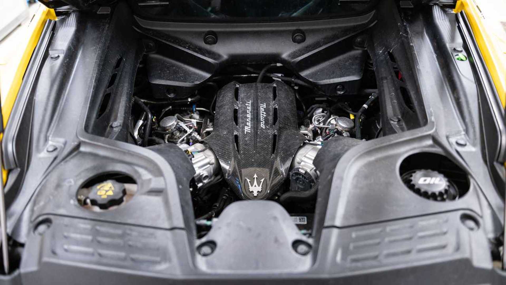 2021 Maserati MC20 : 클리앙