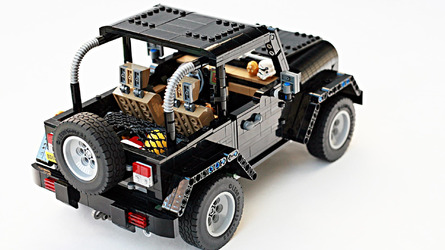 Lego - Un Jeep Wrangler hyper-réaliste