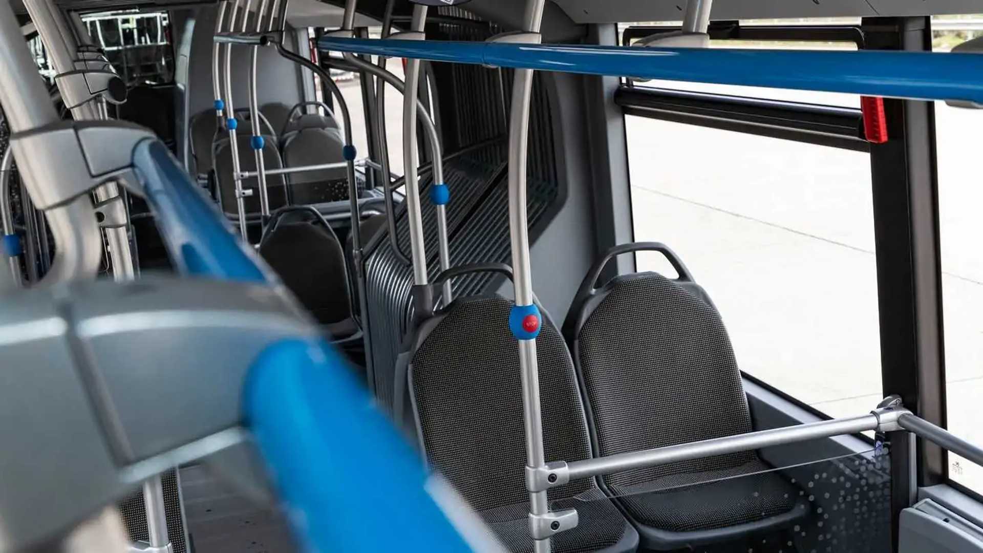 Mercedes-Benz Introduces Electric eCitaro G Articulated Bus