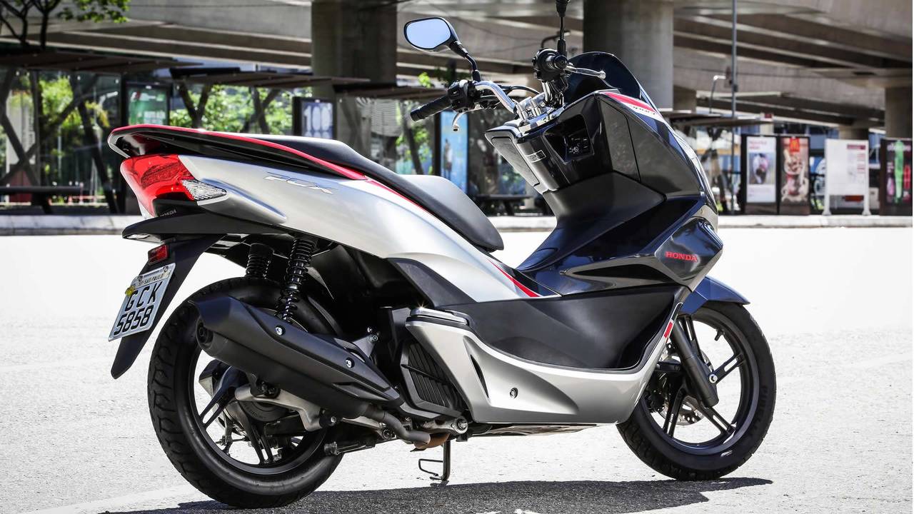 Honda lança PCX Sport 2018 por R$ 11.000 - veja fotos