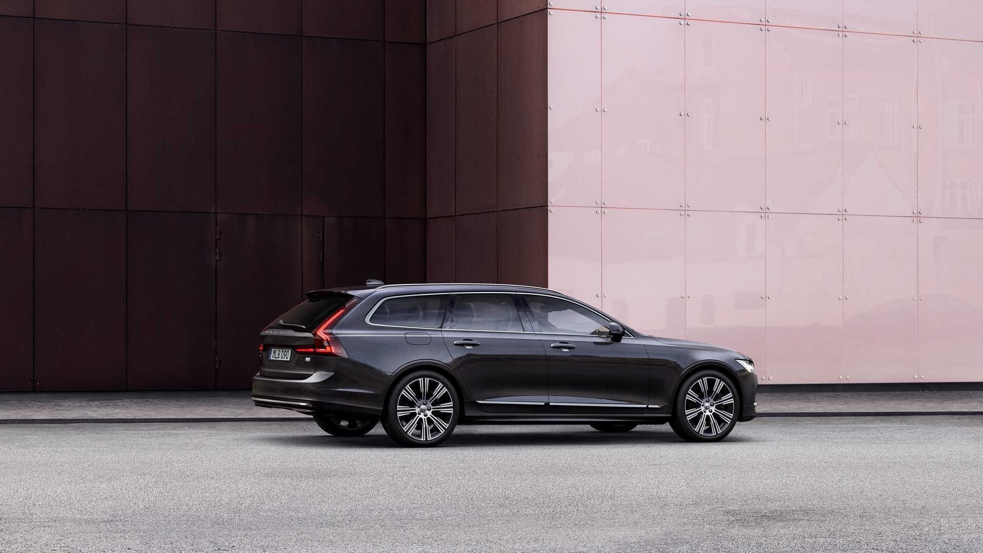 Volvo S90 e V90, il restyling aggiunge il mild hybrid