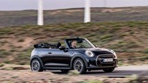 MINI Cooper SE Cabrio 2023: nuevo descapotable eléctrico en la gama