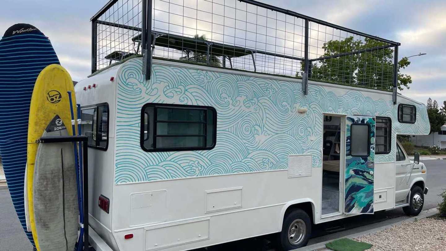 Top RVs To Rent For Attending A NASCAR Race