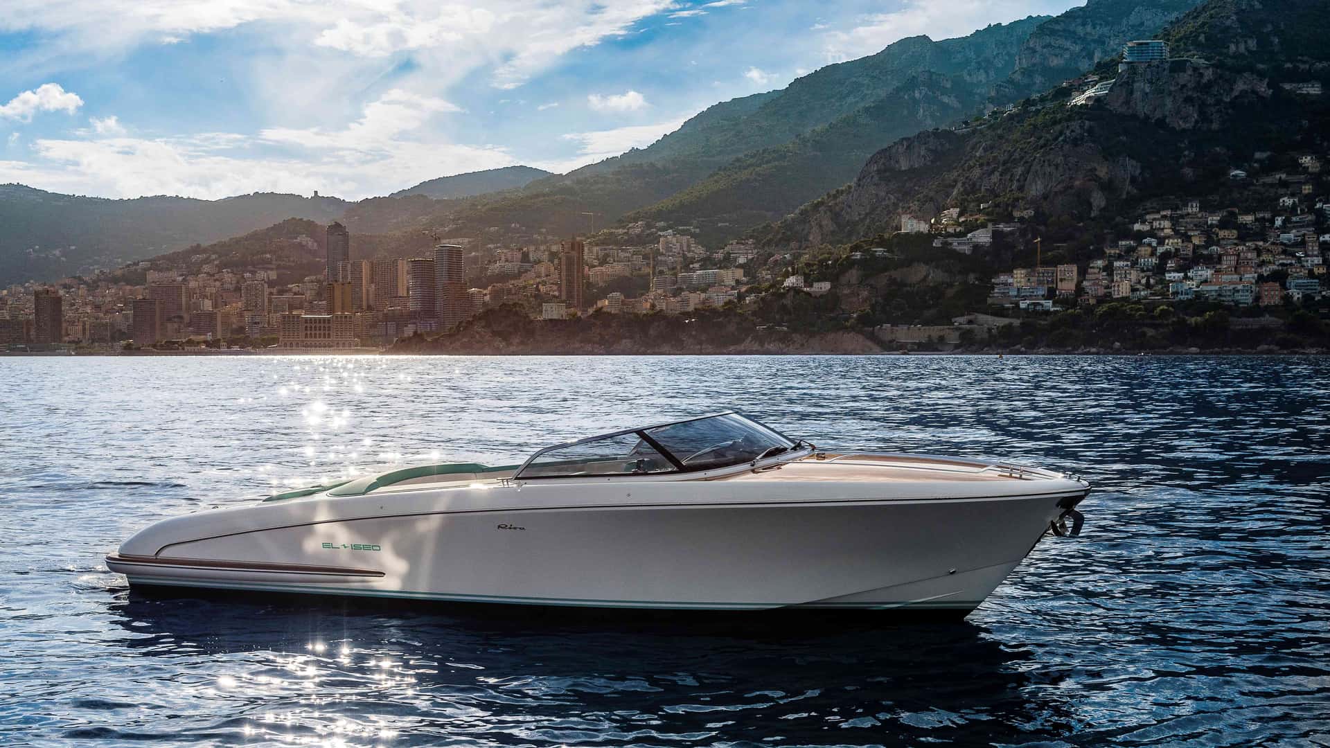 La barca elettrica italiana con batteria da 150 kWh