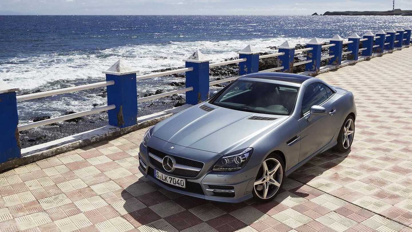 Come fa la Maserati MC20 Cielo a oscurare il tetto con un dito