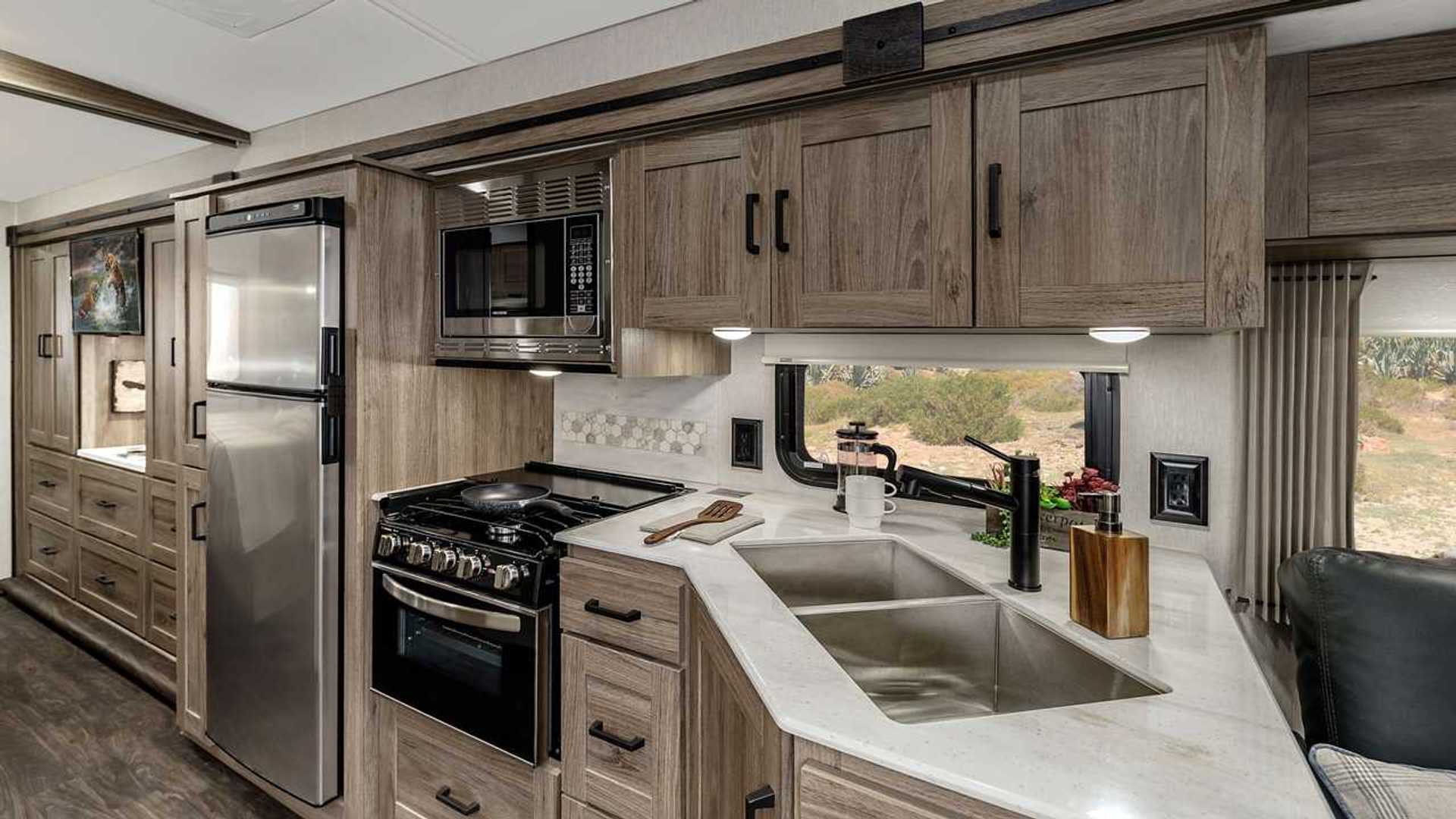 Winnebago desvela nuevas ediciones especiales de sus Vista y Solis