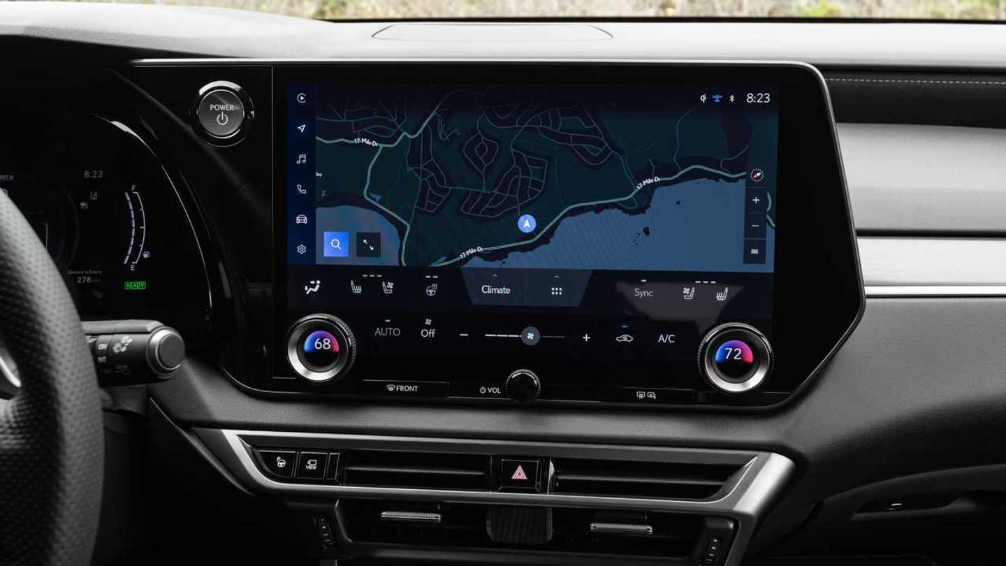 Lexus RX 2022, prova, interni, prezzi, motore, ibrida