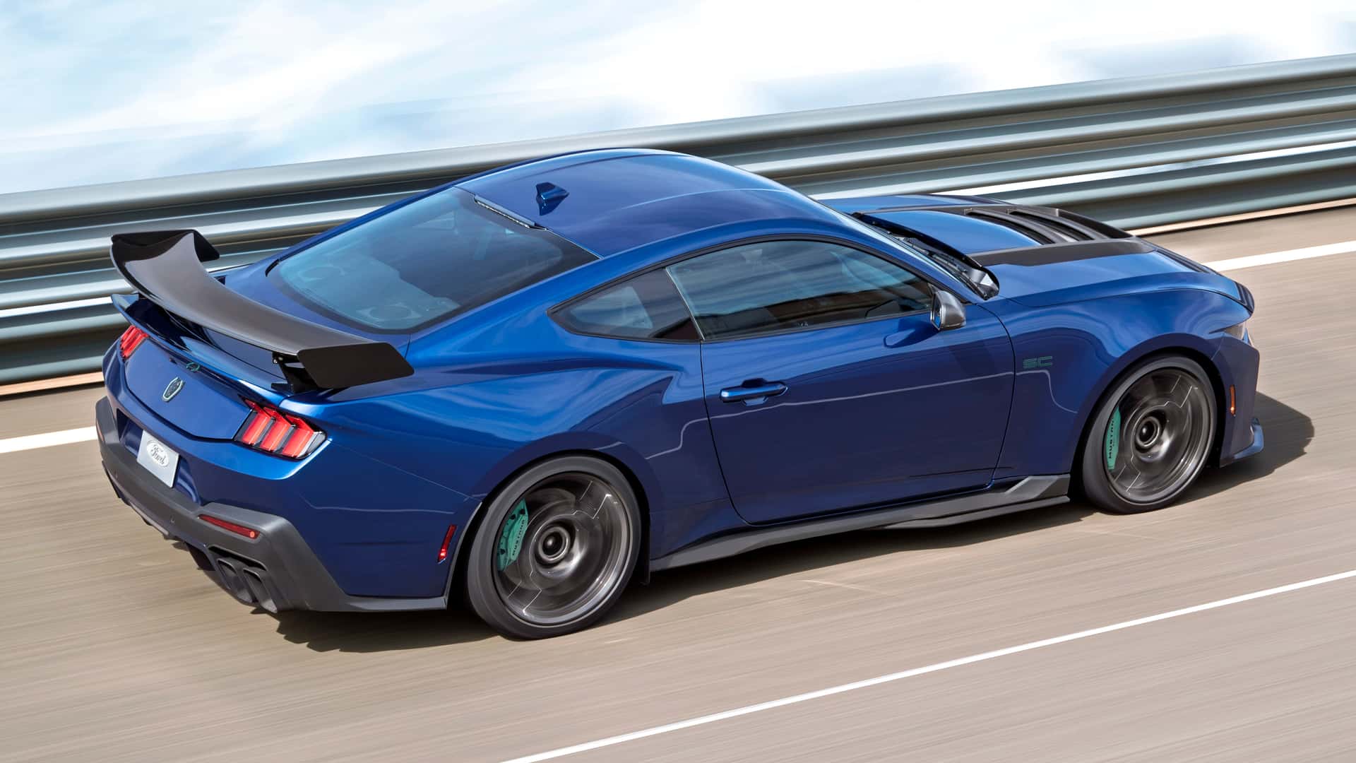 Bilder: Ford Mustang Dark Horse SC 2026 | Motor1.com