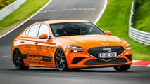 Genesis G70 becomes Ring-Taxi at the Nordschleife