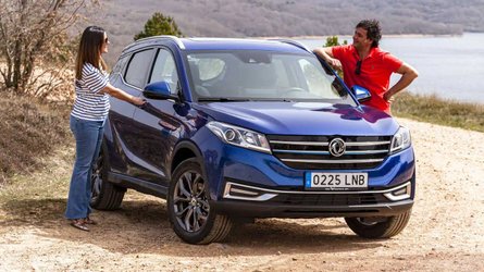 DFSK News and Reviews | Motor1.com