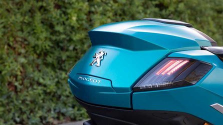 Peugeot Metropolis 2021: Skuter Roda Tiga Berdaya Tarik Tinggi