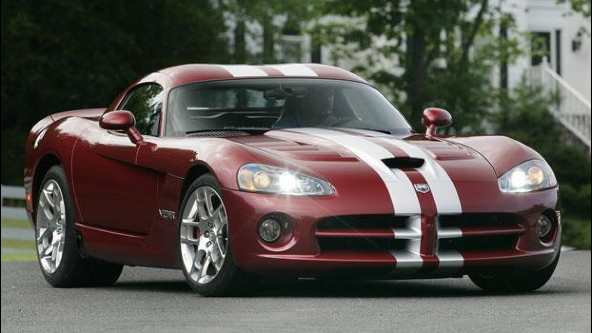 Dodge Viper, l'americana velenosa [VIDEO]