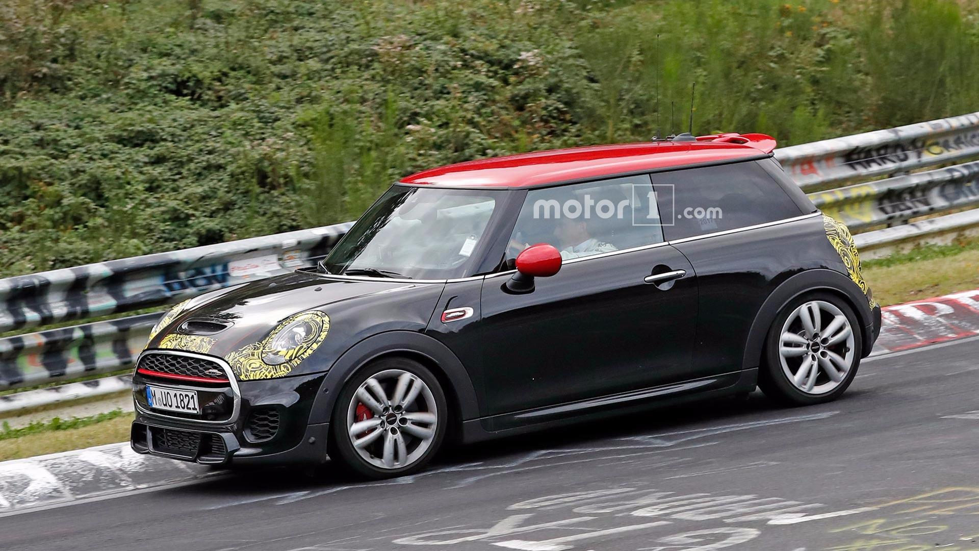 Fotos espía del MINI JCW restyling 2018, rodando en Nürburgring