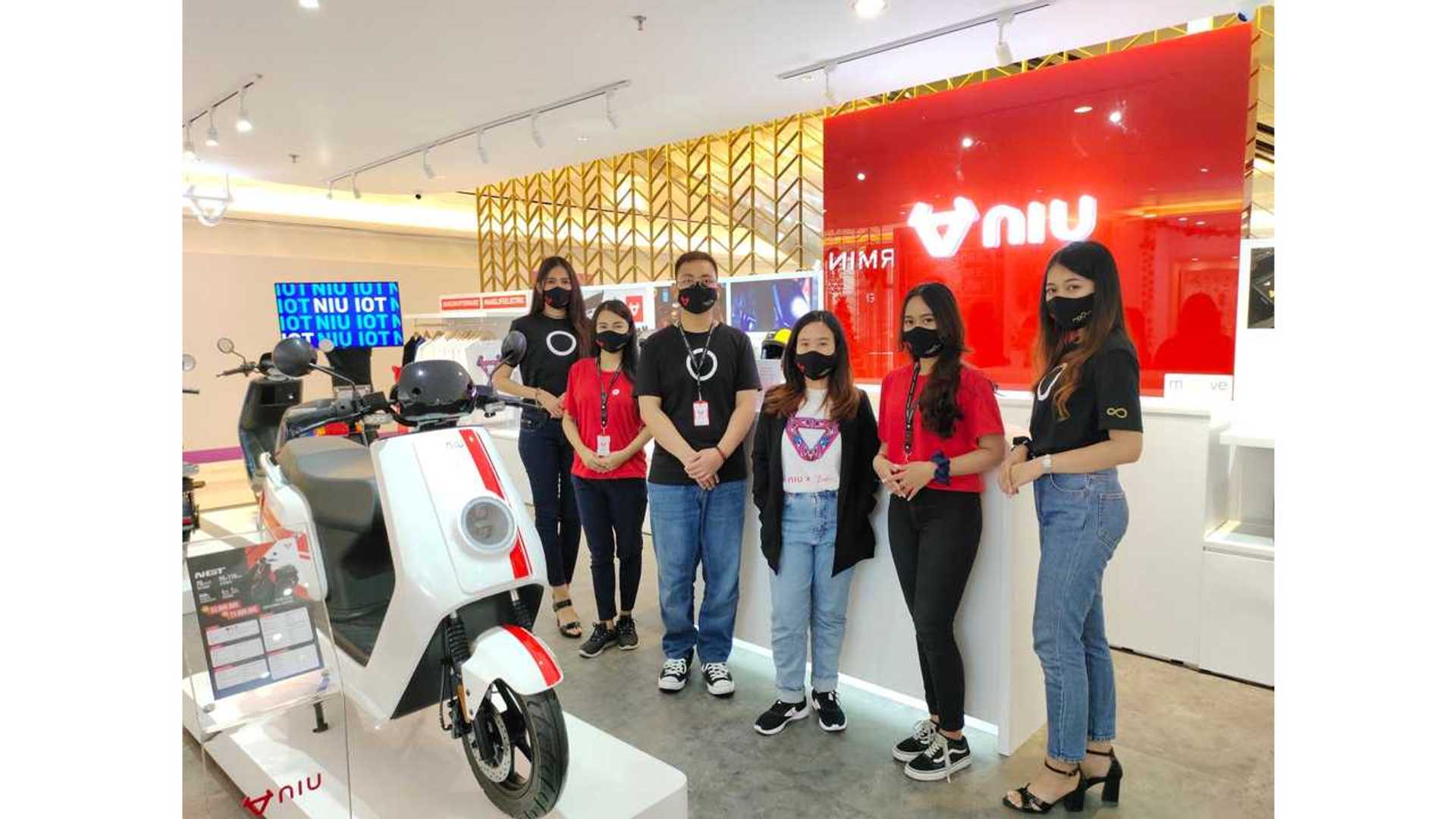 NIU Membuka Premium Store Pertama di Jakarta