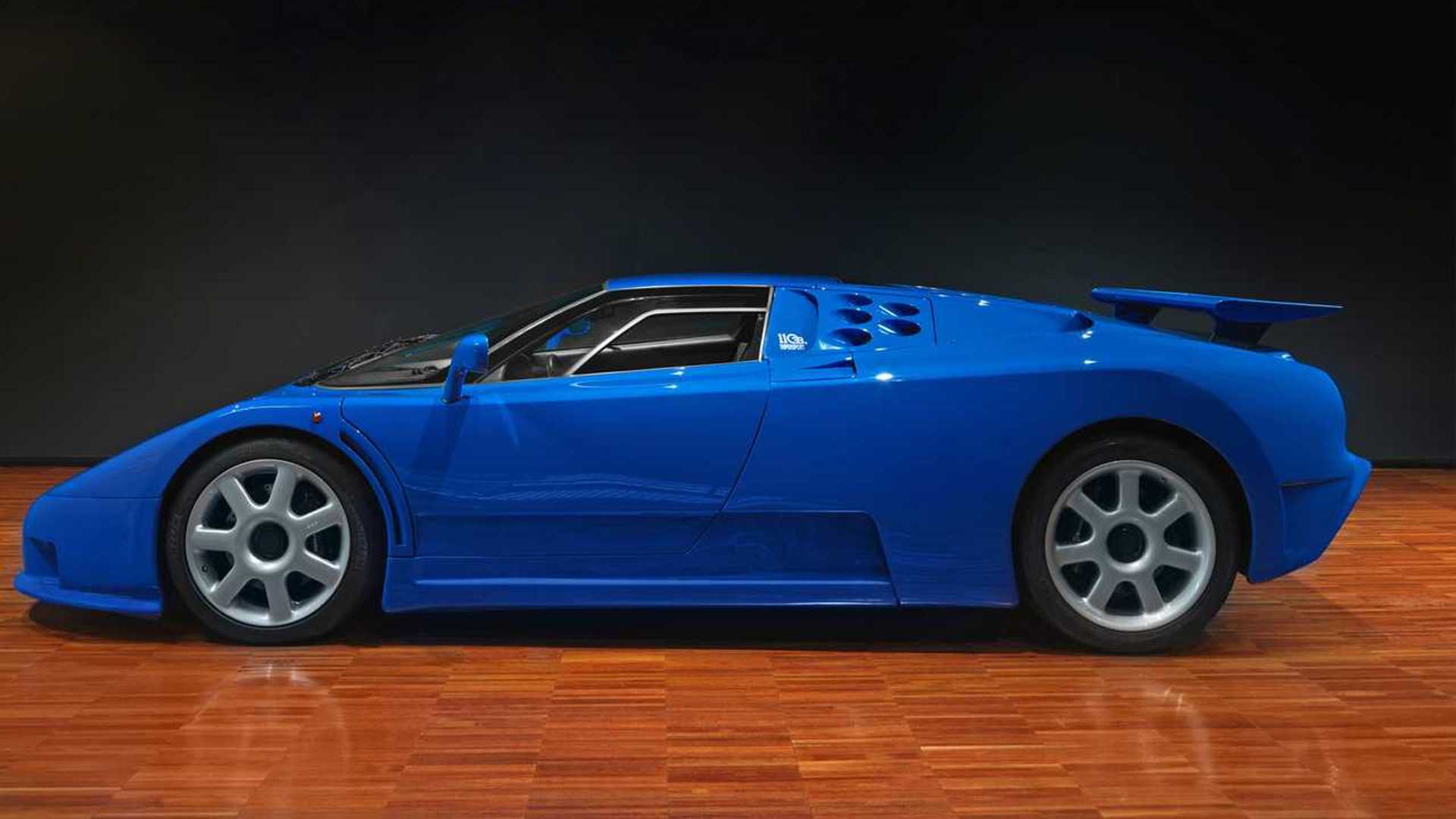 ¡Así suena el motor V12 de un Bugatti EB110!