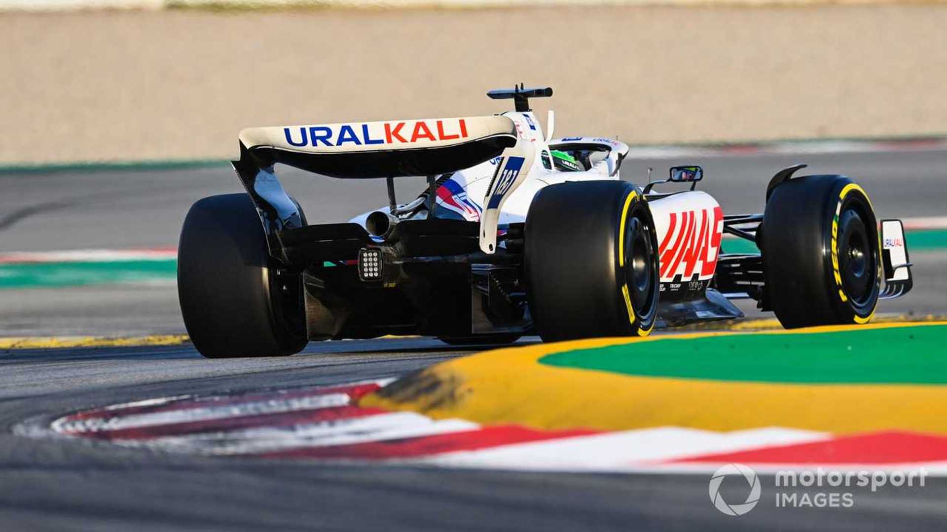 Haas to drop Uralkali branding for final day of F1 testing