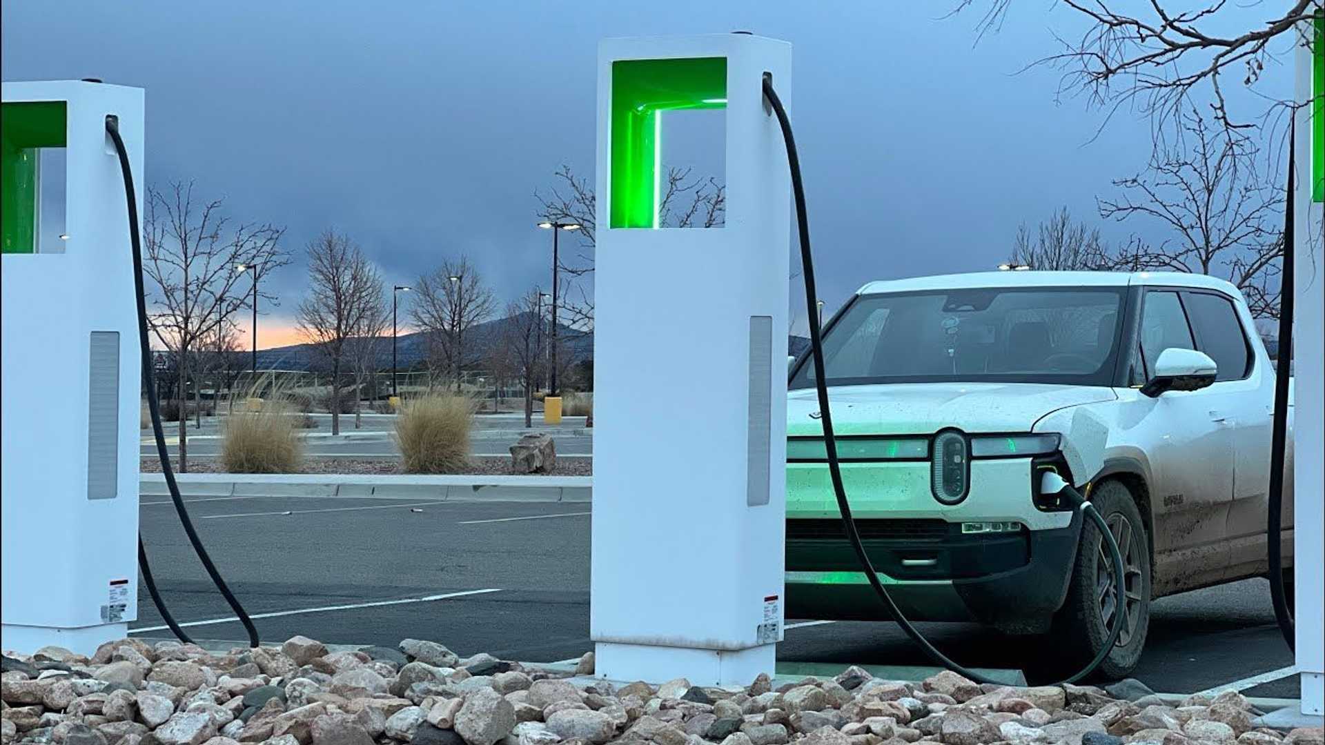 Rivian R1T Charging Analysis: From 0 To 100% State-Of-Charge