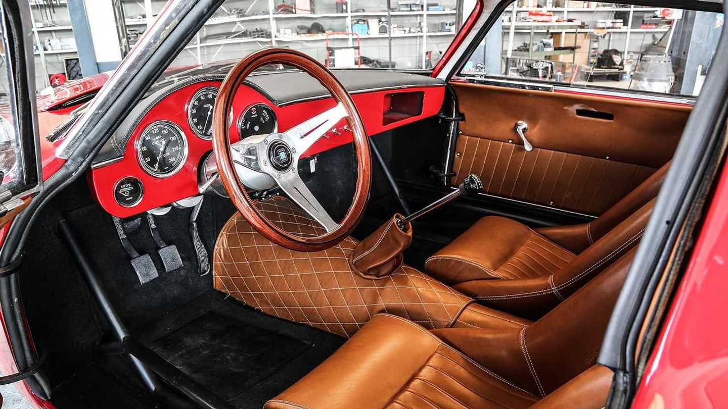 Tutto su Effeffe Cars e le sue auto. Supercar italiane crescono