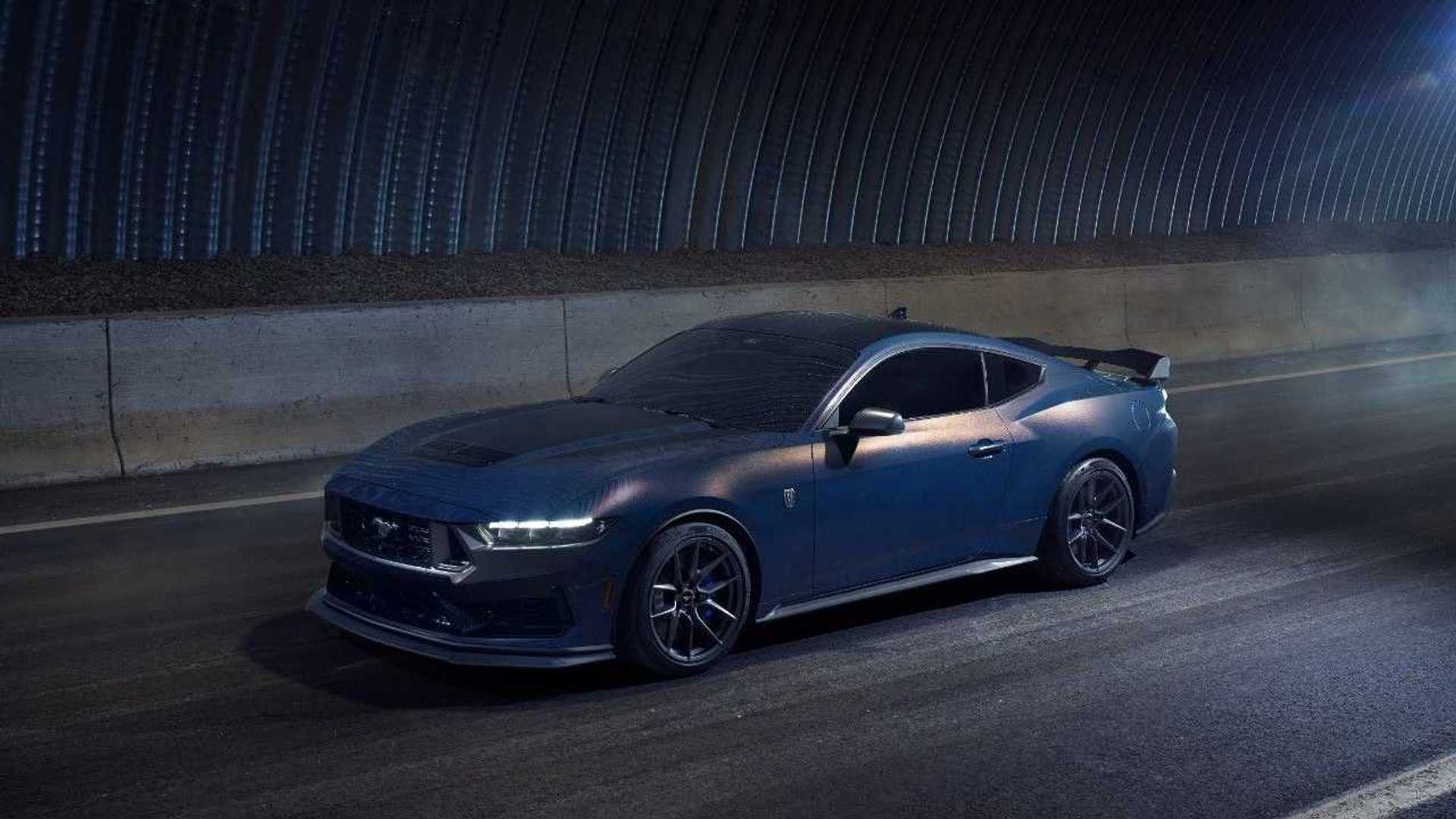 La pista è la sua casa, ecco la Dark Horse, la Mustang più cattiva