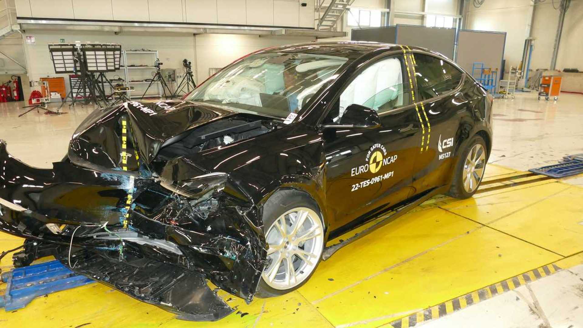 La Tesla Model Y prende 5 stelle nei crash test Euro NCAP