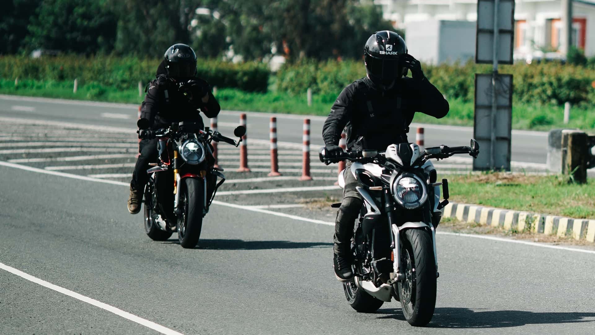 Should You Go For High-End Motorcycle Communicators?