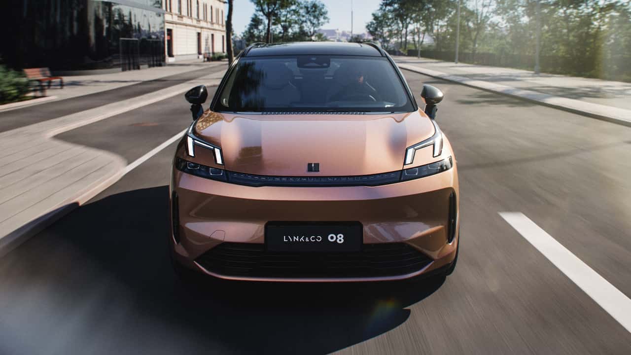 Lynk & Co 08 resmen Avrupa'da!