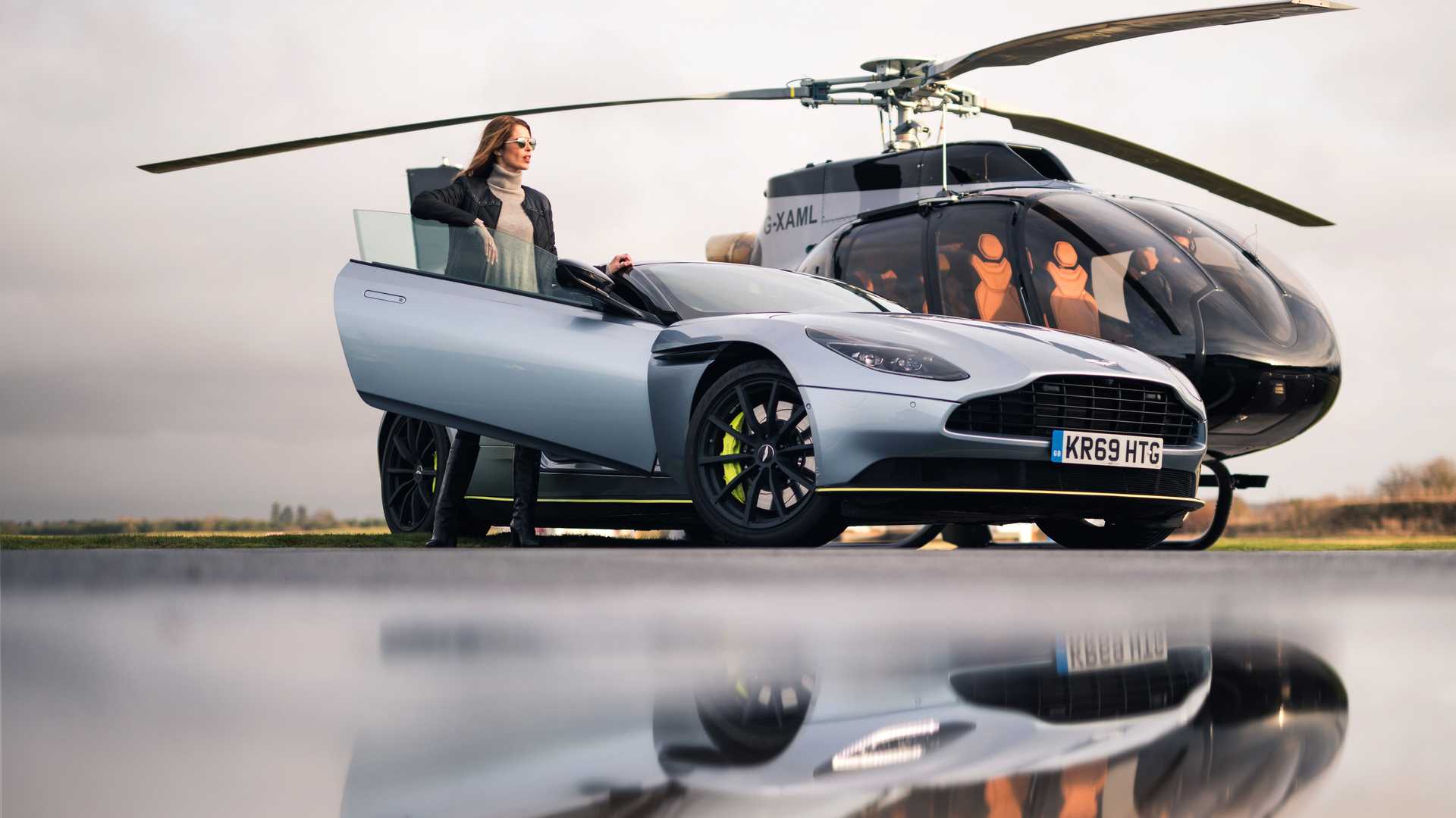 Airbus ACH130 Aston Martin Edition: en el aire y en las calles