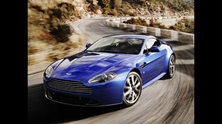 Aston Martin V8 Vantage S 2012: novo câmbio de 7 marchas e motor de 436 cv