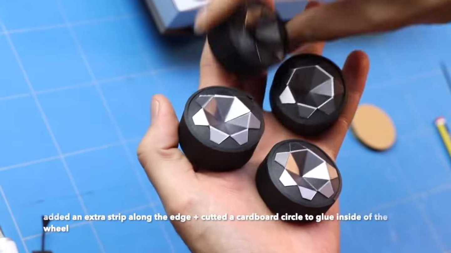 Artist Creates Perfect Tesla Cybertruck Paper Clone: You Can Do It Too