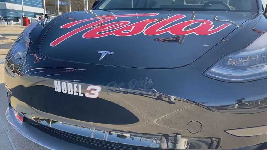 Tesla Model 3 News and Reviews | Motor1.com