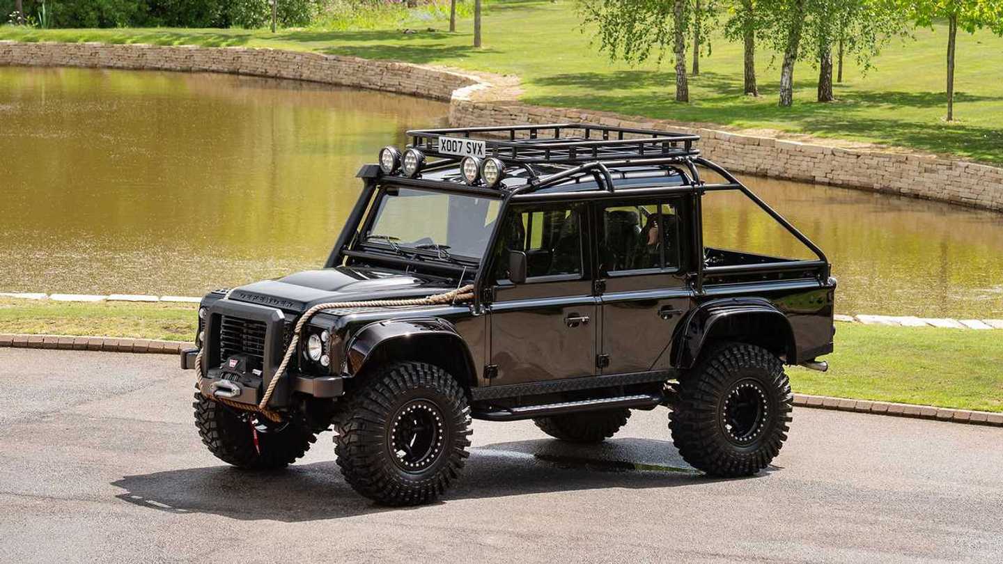 Le Land Rover Defender du James Bond "Spectre" est à vendre