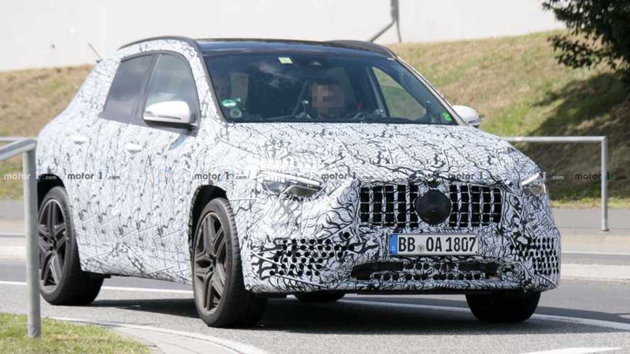 2021 Mercedes-AMG GLA 35, GLA 45 Spied For The First Time [UPDATE]