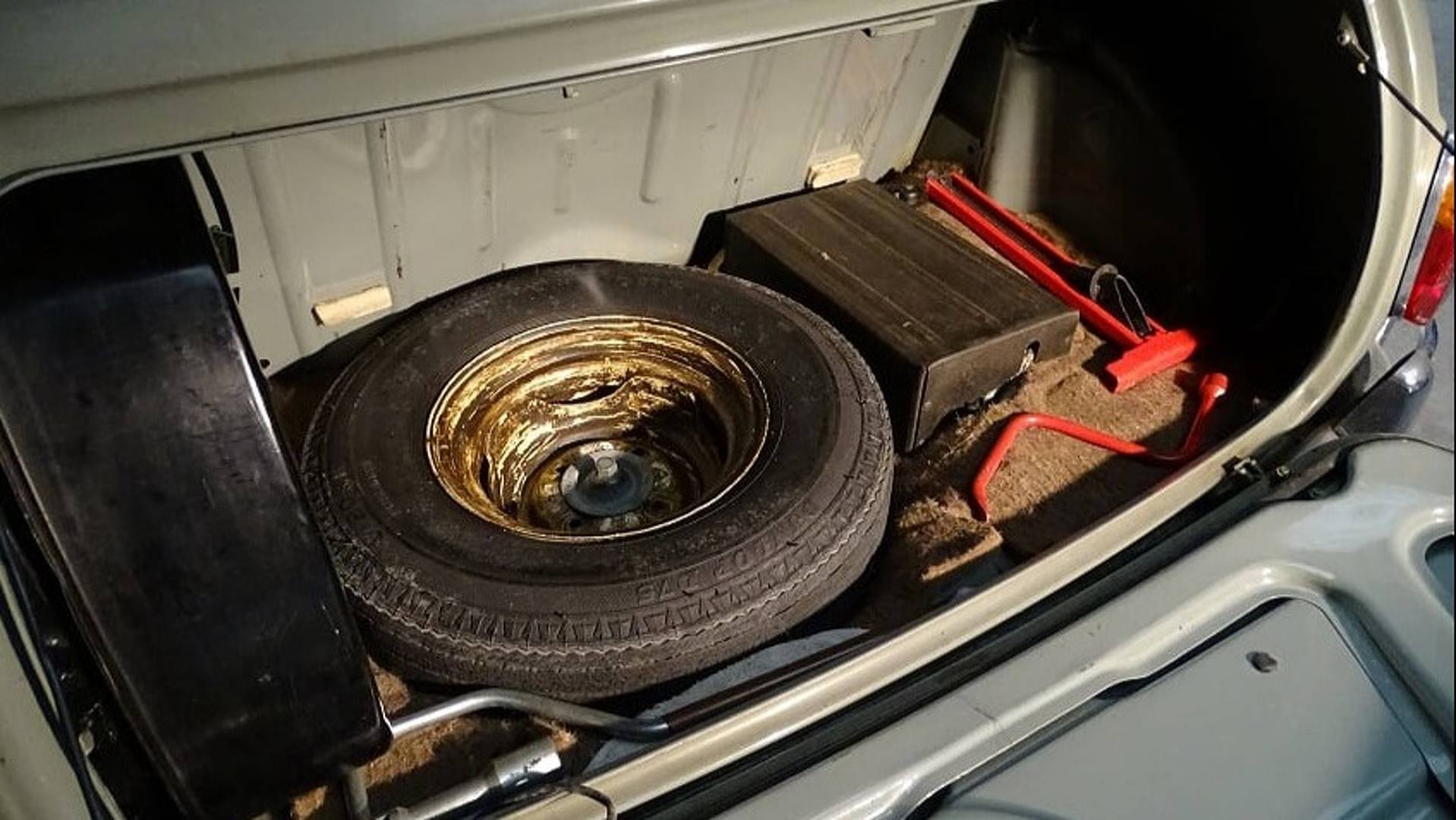 Une Mini 1967 d'origine retrouvée après 35 ans, et prête pour enchères