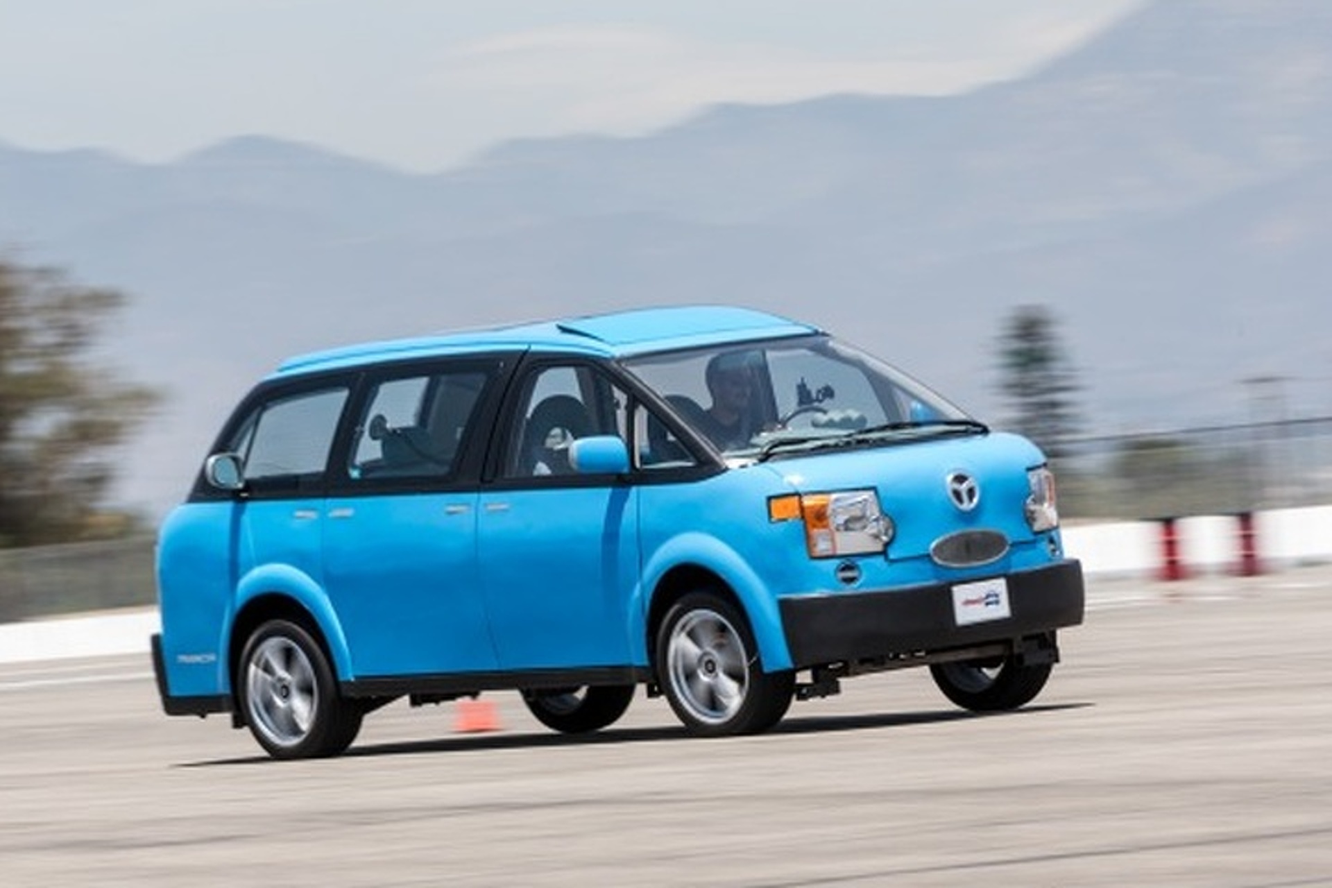 How Does The Tartan Prancer From Vacation Compare To A Real Minivan how-does-the-tartan-prancer-from-vacation-compare-to-a-real-minivan