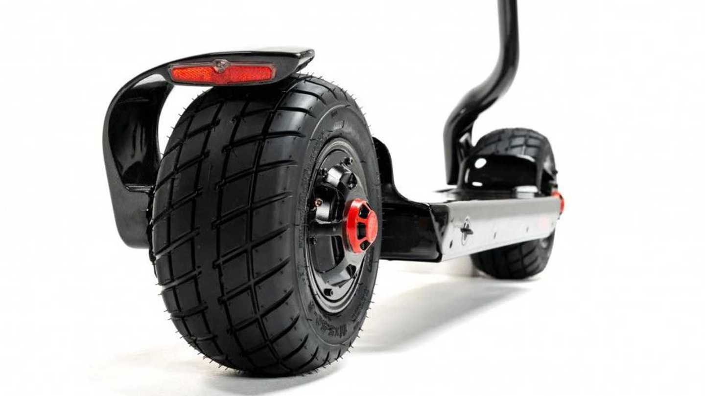 This $6,000 E-Scooter Was Developed by The Red Bull F1 Team