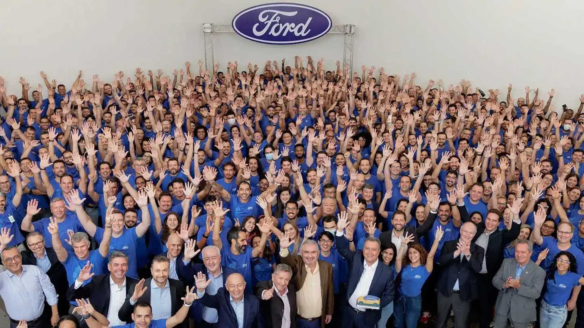 Ford amplia desenvolvimento global com contratação de 500 engenheiros ...