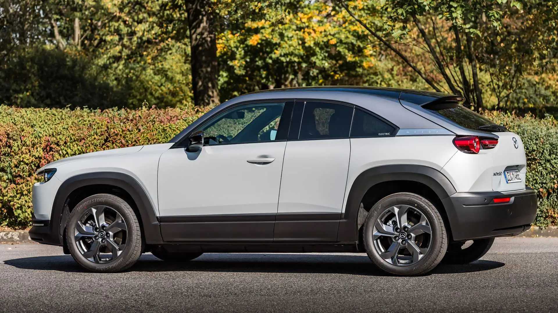 Mazda CX-30 2023, tutte le risposte alle domande più cercate
