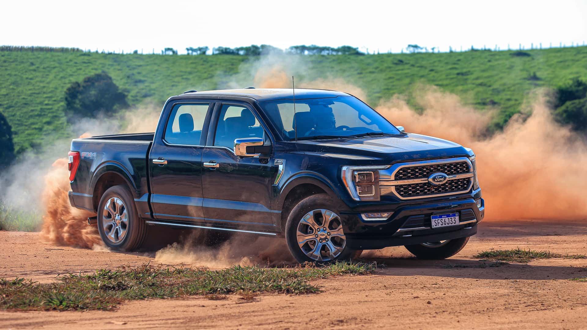 Para não perder V8, Ford F-150 ficou sem a versão Platinum por aqui