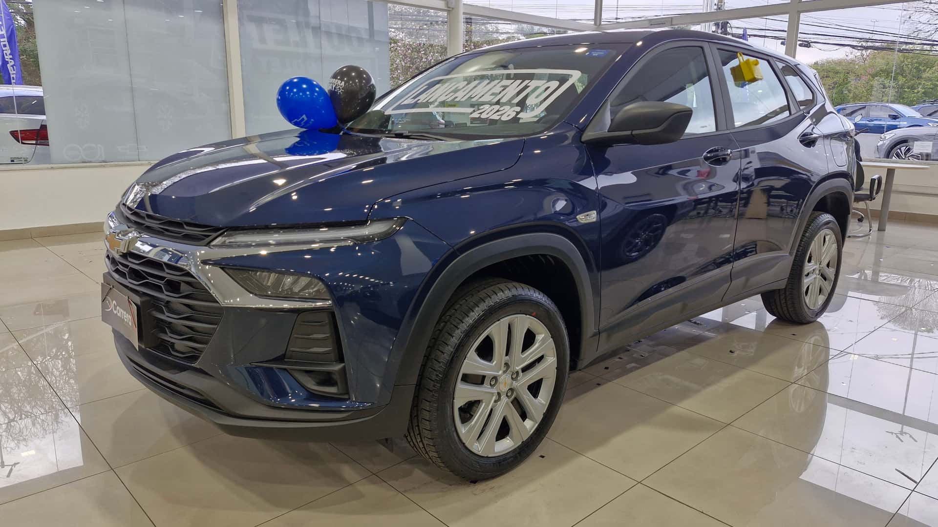 M1 nas lojas: veja como é o novo Chevrolet Tracker Turbo AT 2026 para PCD