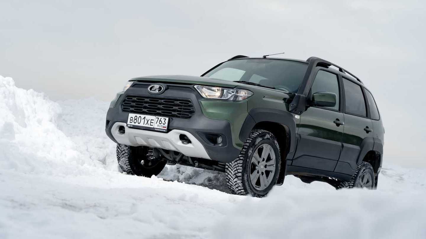 ¿Cómo va el todoterreno barato Lada Niva Travel en conducción 4x4?