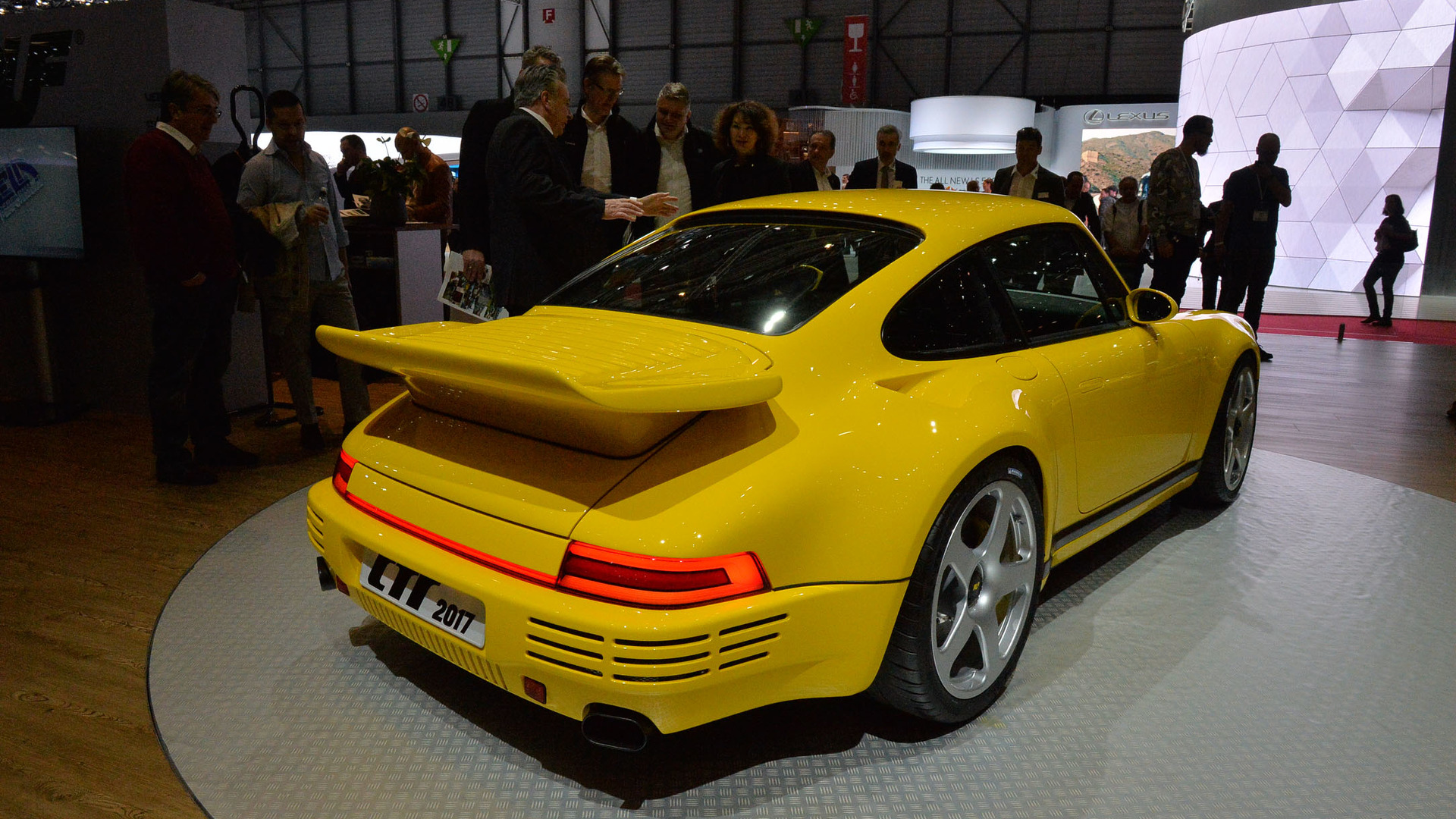Nouvelle RUF CTR, en jaune et contre tous
