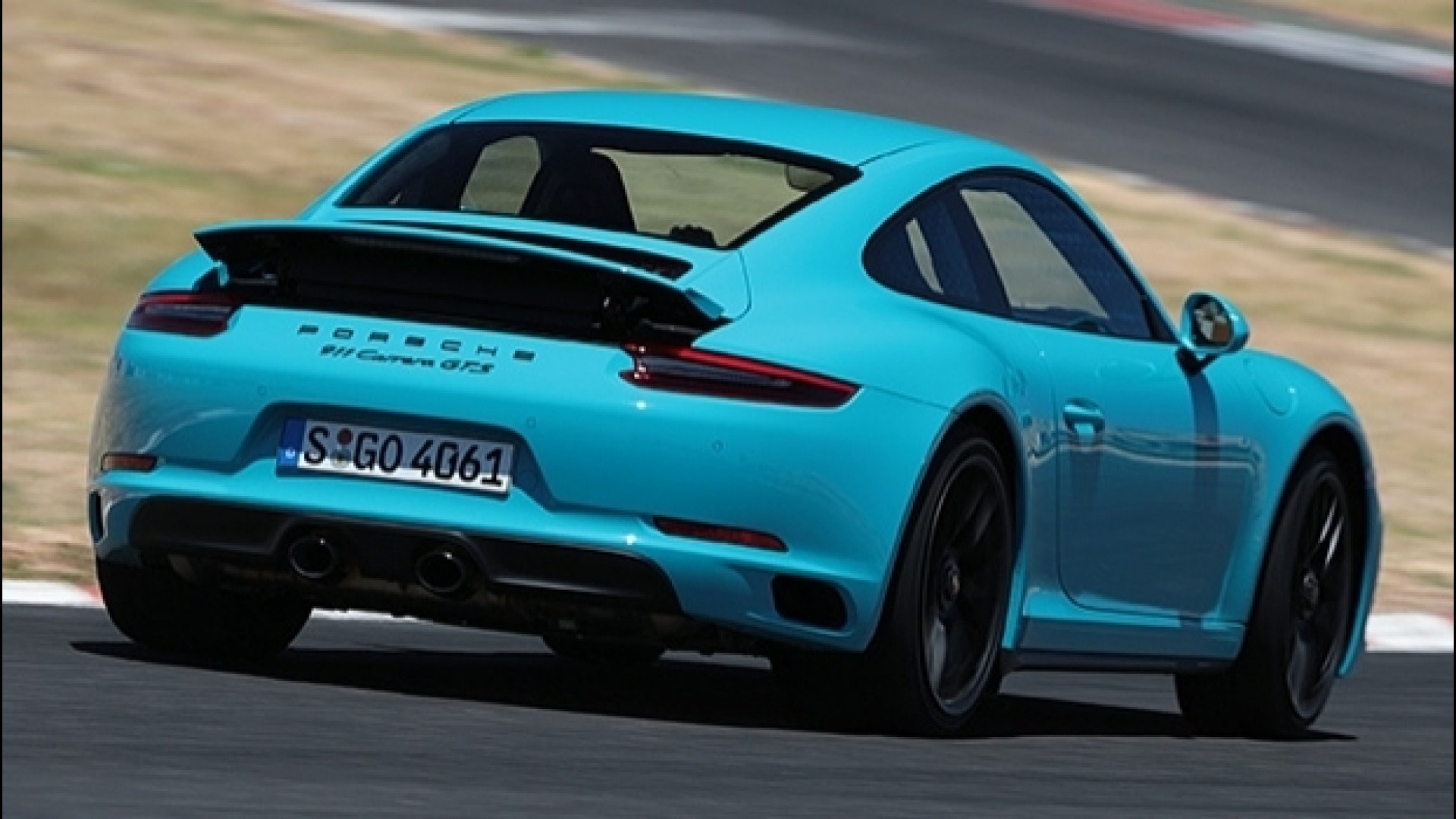 Porsche 911 GTS , la filosofia sportiva in una sigla magica