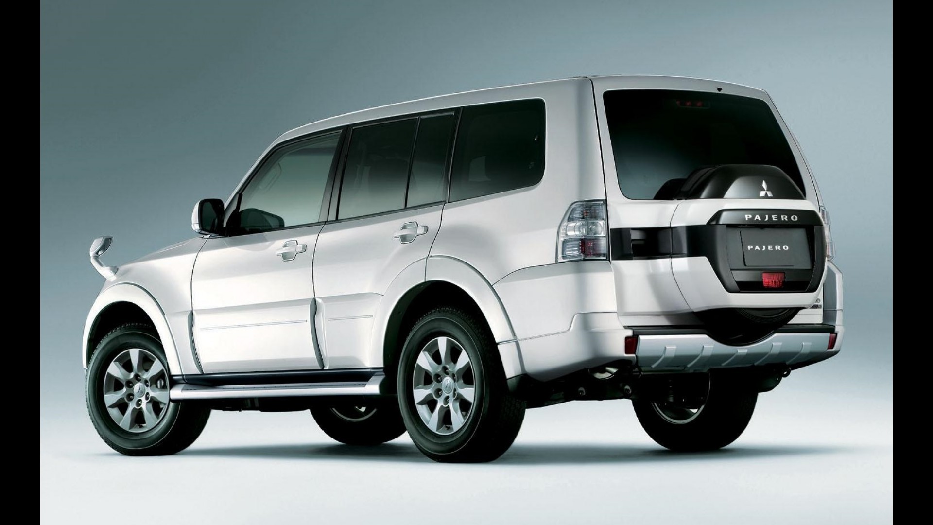 Mitsubishi Pajero Full ganha facelift, mas já tem nova geração à vista