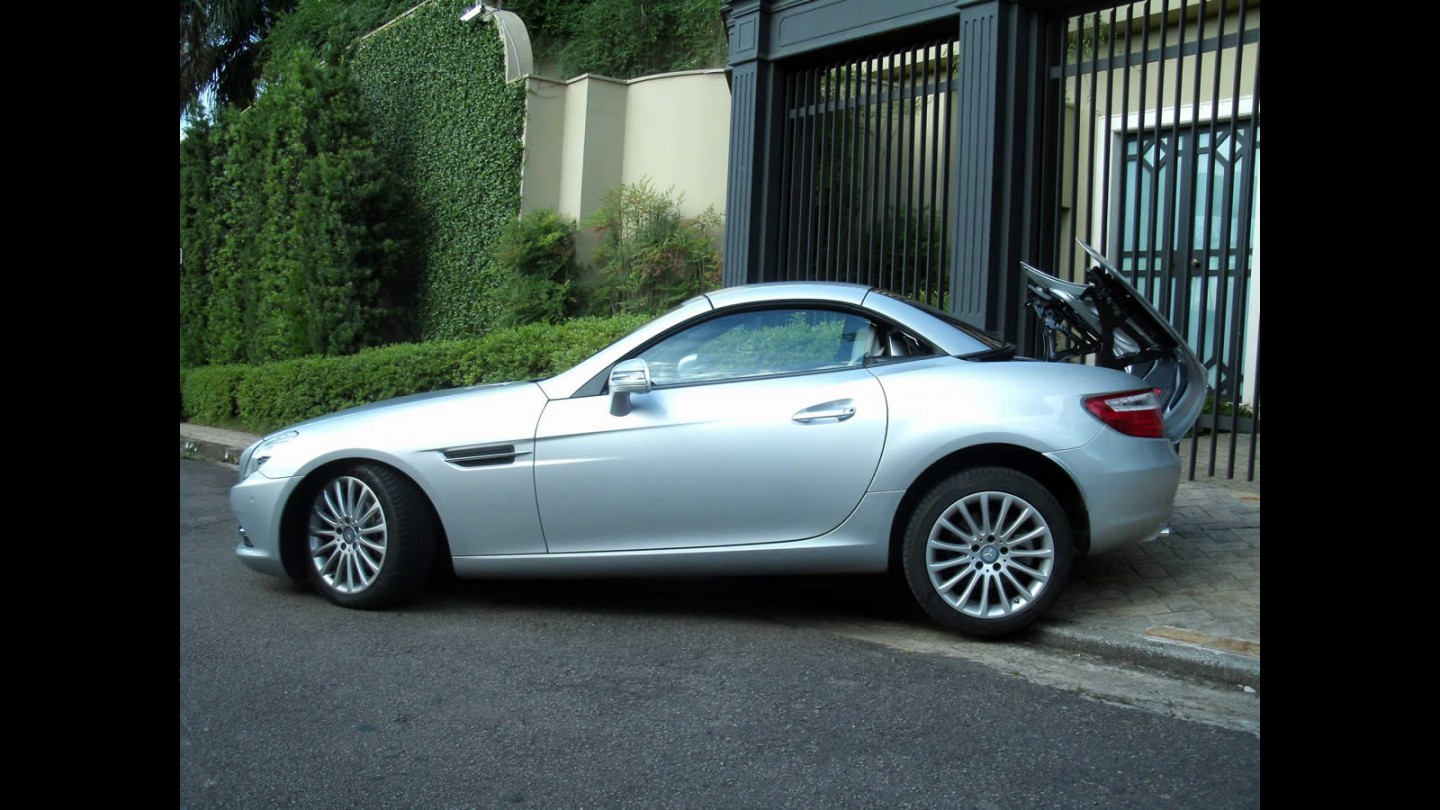Avaliação Mercedes-Benz SLK 200 2012